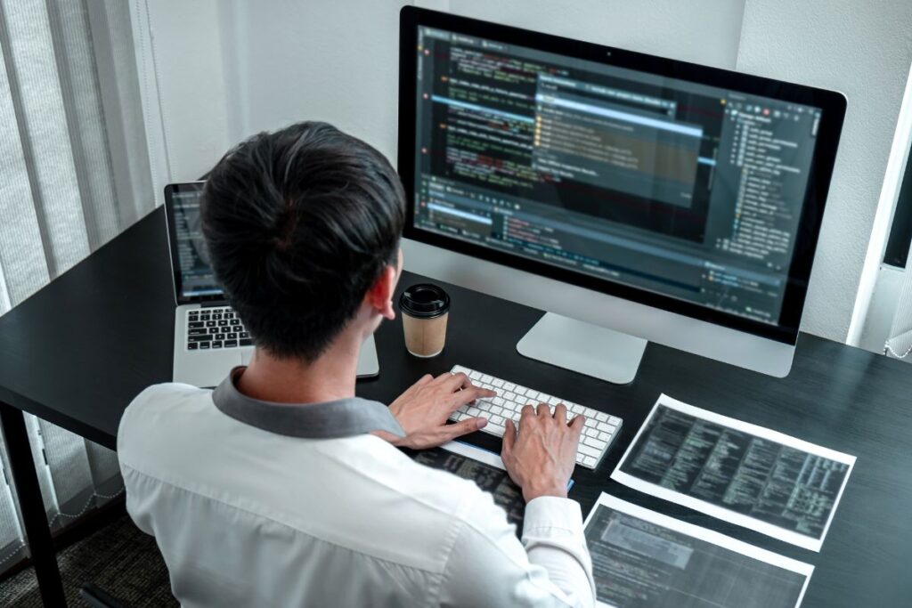 Quelle formation pour faire de la programmation informatique ? - Me Former